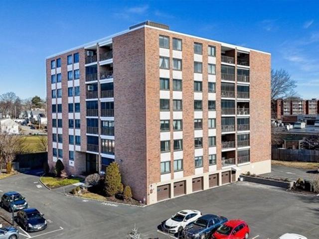 Melrose St Apt B, Melrose, Condo For Sale