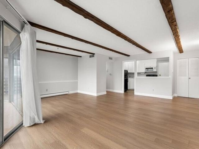 Melrose St Apt B, Melrose, Condo For Sale