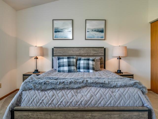 Mequon Trail Townhomes 2 Bedroom Apartment for Rent at 7100 Tamarack Ct, Mequon, WI 53092