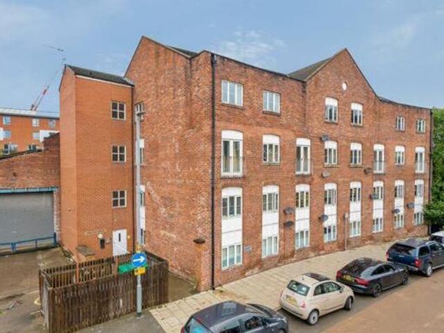 Mertensia House, A Mabgate, 2 Bedroom Flat