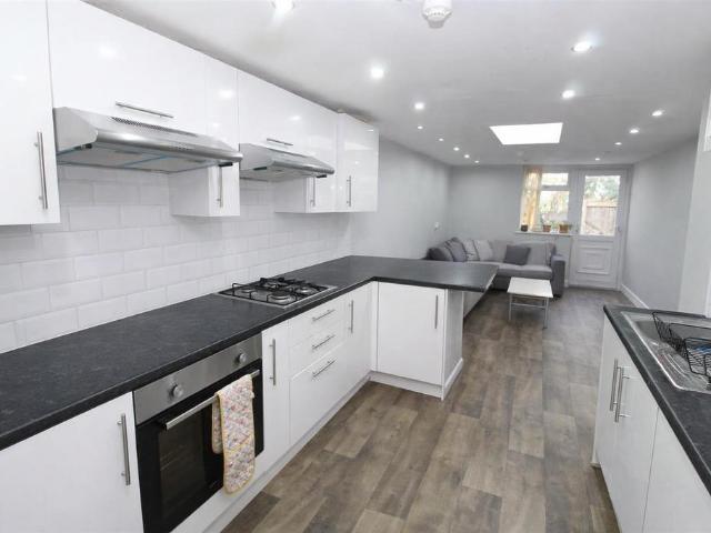 Merthyr Street, Cardiff CF24 7 bed house to rent £4,398 pcm £1,015 pw