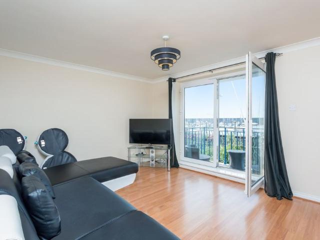 Merton Court, Brighton Marina Village