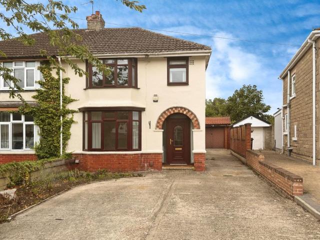 Merton Avenue, Swindon SN2 3 bed semi detached house to rent £1,550 pcm £358 pw