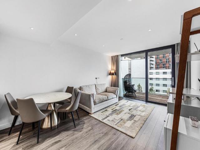 Meranti House, Alie Street, London, E1 1 bed flat to rent £3,033 pcm £700 pw