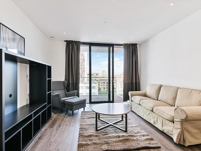 Meranti House, 84 Alie Street. 2 bed flat to rent £3,900 pcm £900 pw