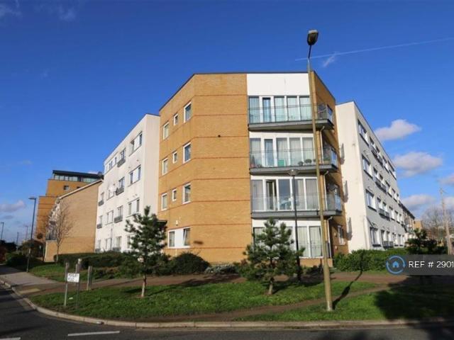 Merbury Road, London, SE28 2 bed flat to rent £1,700 pcm £392 pw