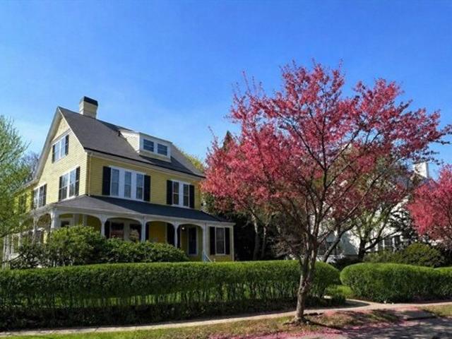 Mercer Cir, Cambridge, Home For Sale