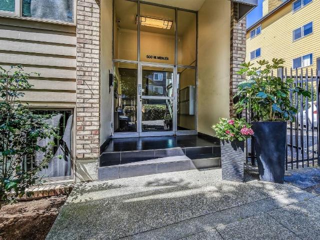 Mercer Crest Apartments 1 Bedroom Apartment for Rent at 500 W Mercer St, Seattle, WA 98119 Lower Queen Anne