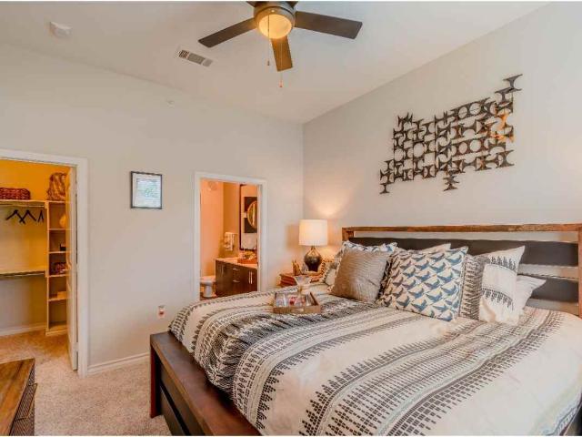 Mercer Crossing Apartments 1 Bedroom Apartment for Rent at 11700 Luna Rd, Farmers Branch, TX 75234