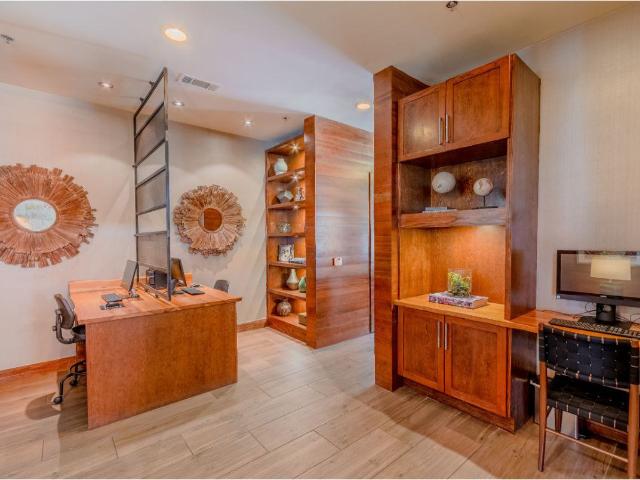 Mercer Crossing Apartments 2 Bedroom Apartment for Rent at 11700 Luna Rd, Farmers Branch, TX 75234