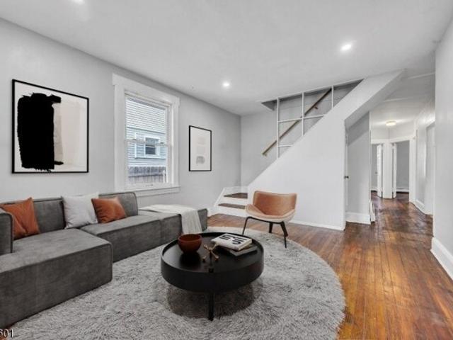 Mercer Ave, Roselle, Home For Sale