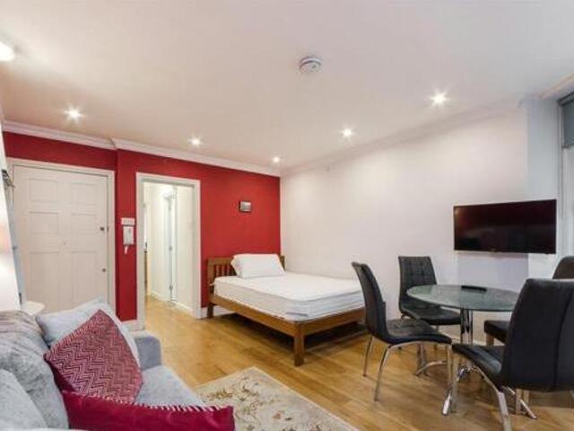 Mercer Street, Covent Garden, Studio Flat For