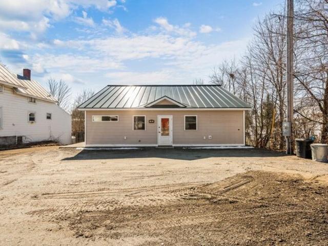 Mercer Rd, Norridgewock, Home For Sale