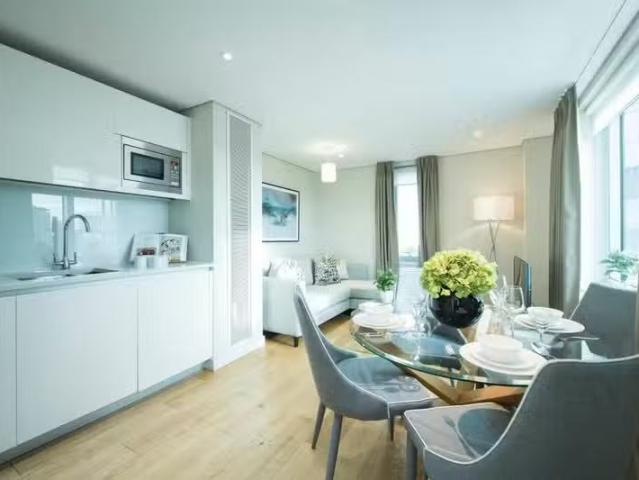 Merchant Square 3 bed apartment to rent £6,912 pcm £1,595 pw