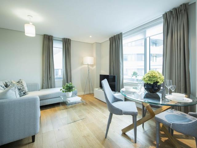 Merchant Square East, London, W2 3 bed apartment to rent £7,063 pcm £1,630 pw