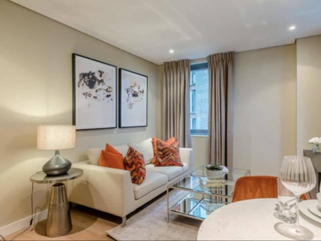 Merchant Square East, London W2 1 bed apartment to rent £3,467 pcm £800 pw