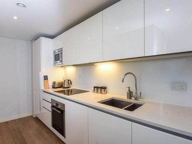 Merchant Square East, Paddington. 2 bed flat to rent £3,684 pcm £850 pw