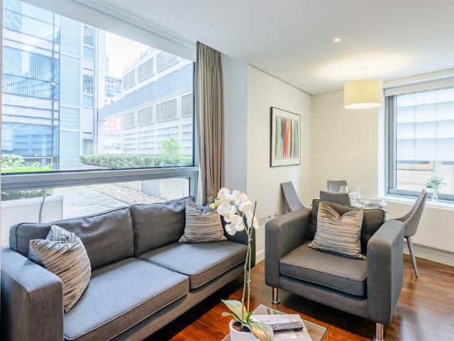 Merchant Square East, Paddington. 3 bed apartment to rent £5,178 pcm £1,195 pw