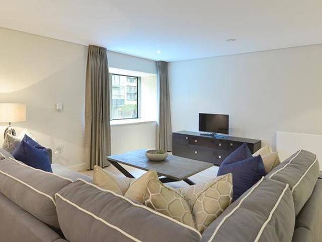 Merchant Square East, Paddington. 3 bed flat to rent £7,410 pcm £1,710 pw