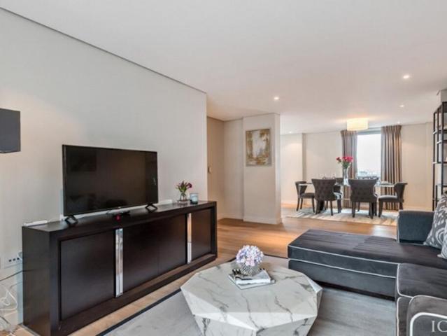 Merchant Square, London, W2 1 3 bed apartment to rent £6,912 pcm £1,595 pw