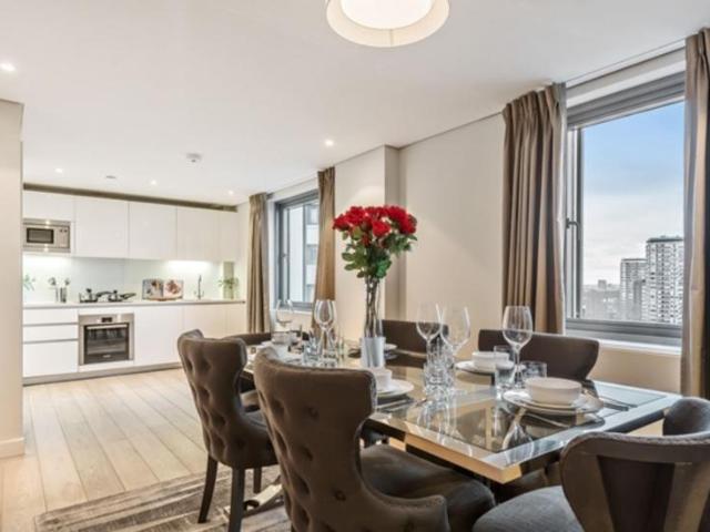 Merchant Square, London W2 3 bed apartment to rent £6,262 pcm £1,445 pw