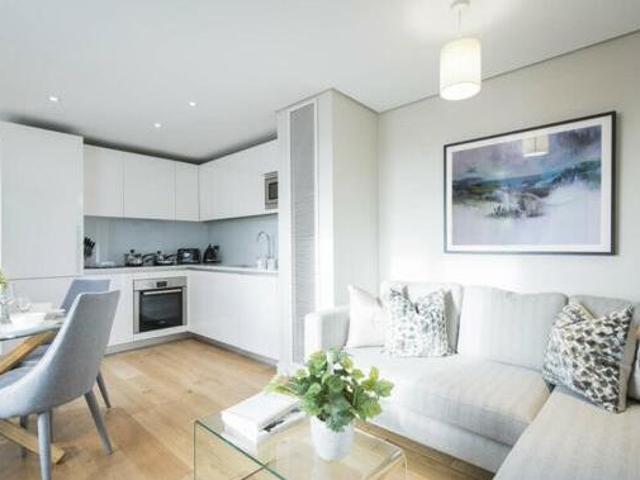 Merchant Square, London, 3 Bedroom Flat