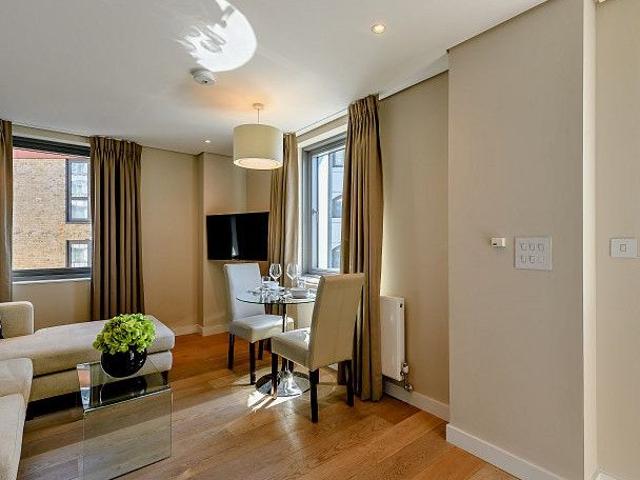 Merchant Square, Paddington, W2 1AN, London