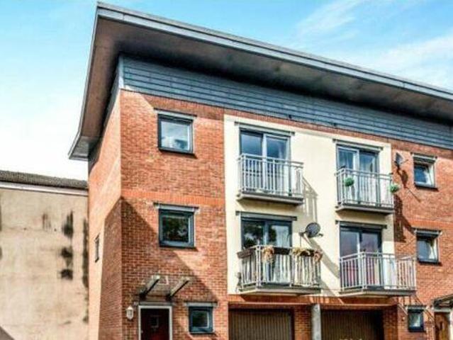 Merchants Court, Bedford, 2 Bedroom End