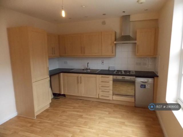 Merchants Court, Bedford, MK42 2 bed flat to rent £1,000 pcm £231 pw