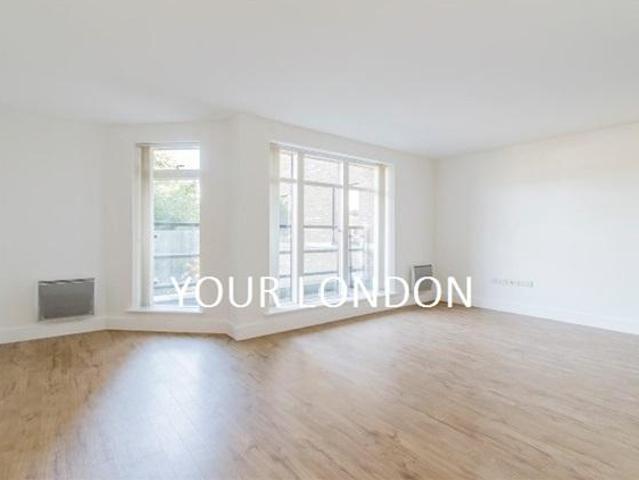 Merchants House, Collington Street. 2 bed flat to rent £2,300 pcm £531 pw
