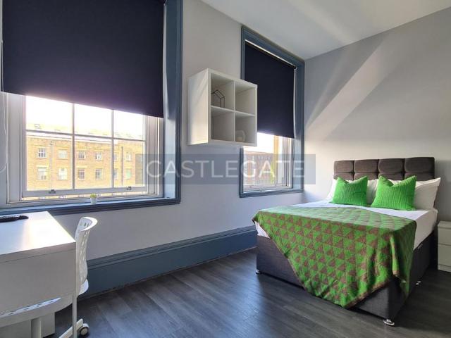 Merchants Hall, St George Square, Huddersfield HD1, Room to rent, £450 pcm | PrimeLocation