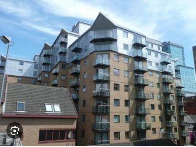 Merchants Place, Reading RG1, 2 bed flat to rent, £1,450 pcm | PrimeLocation
