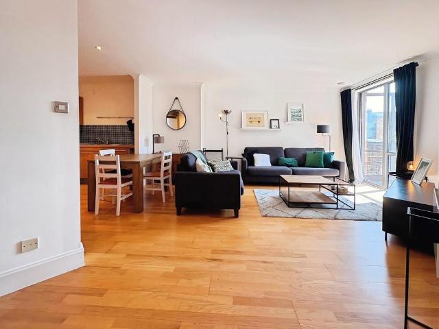 Merchants Quay, East Street 2 bed apartment to rent £1,450 pcm £335 pw