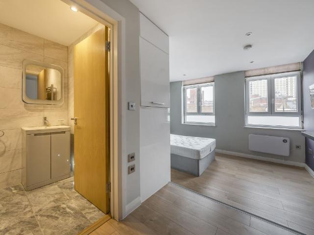 Mercia Grove, London SE13, Studio to rent, £1,250 pcm | PrimeLocation