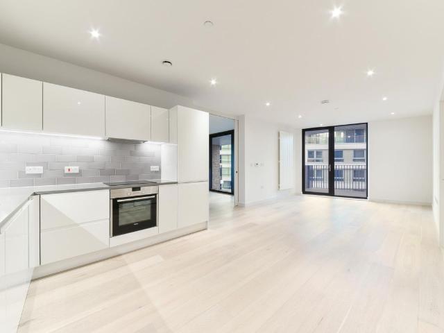 Mercier Court, Royal Wharf, London E16, 2 bed flat to rent, £2,500 pcm | PrimeLocation
