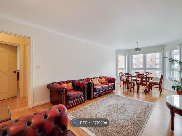 Mercury Court, London E14, 2 bed flat to rent, £2,750 pcm | PrimeLocation