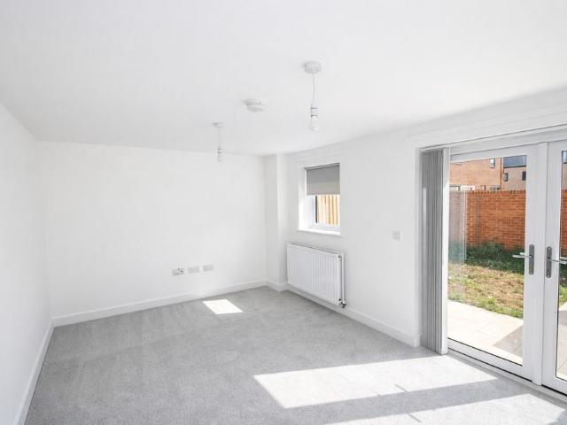 Mercury Crescent, Chippenham, Langley Park Way