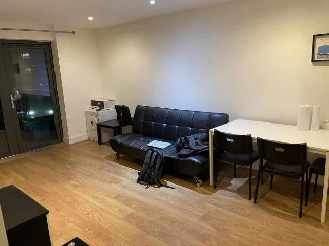 Mercury House （whole property） Room 1