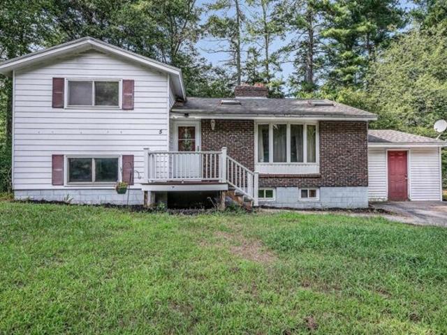 Mercury Ln, Pelham, Home For Sale