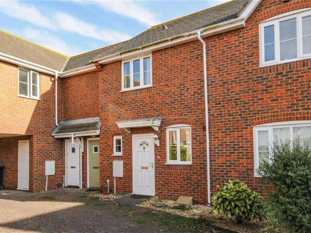 Mere Close, Bracklesham Bay. 1 bed flat to rent £1,000 pcm £231 pw