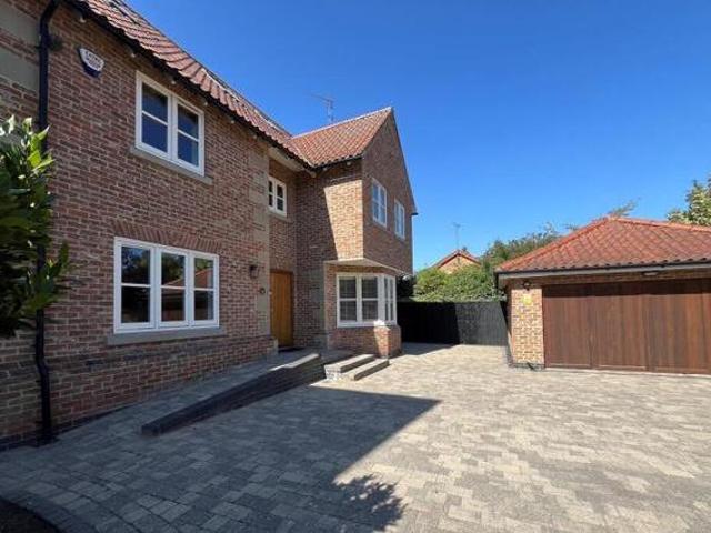 Mere Glen, Leconfield, 5 Bedroom Detached