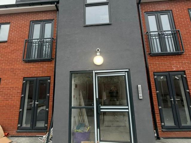 Mereton House, Crowther Street, Wolverhampton WV10, 2 bed flat to rent, £1,100 pcm | PrimeLocation