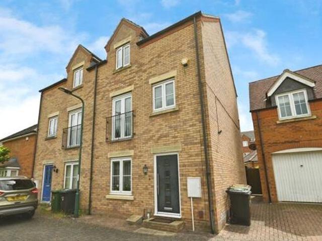 Merevale Drive, 4 Bedroom Semi detached