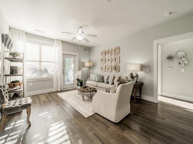 Meridian at Fairfield Park 1 Bedroom Apartment for Rent at 4605 Fairview Dr, Wilmington, NC 28412