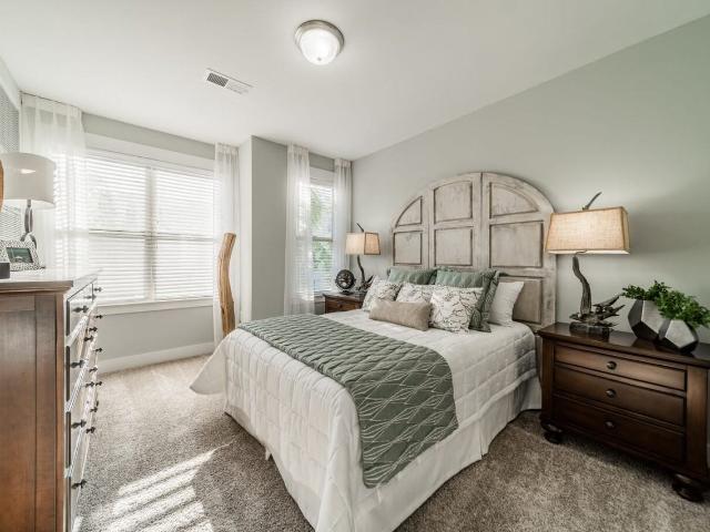 Meridian at Fairfield Park 3 Bedroom Apartment for Rent at 4605 Fairview Dr, Wilmington, NC 28412