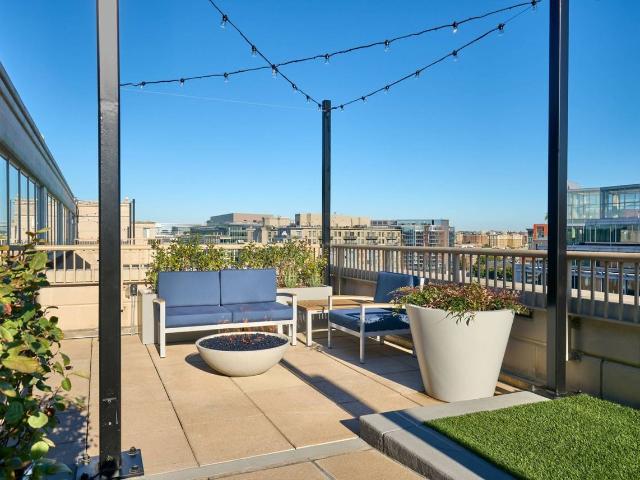 Meridian at Gallery Place Studio Apartment for Rent at 450 Massachusetts Ave Nw, Washington, DC 20001 Downtown Penn Quarter Chinatown
