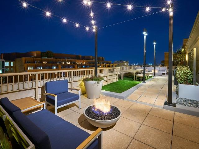 Meridian at Gallery Place 1 Bedroom Apartment for Rent at 450 Massachusetts Ave Nw, Washington, DC 20001 Downtown Penn Quarter Chinatown