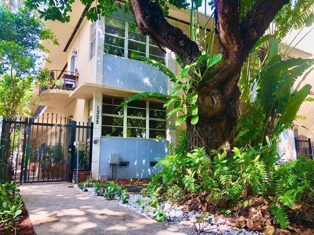 Meridian Ave Apt,miami Beach, Condo For Sale