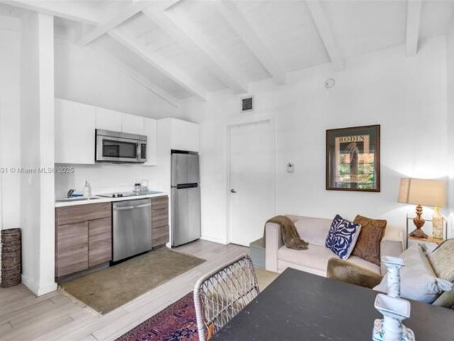 Meridian Ave Apt,miami Beach, Condo For Sale