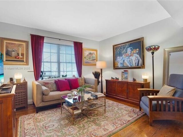 Meridian Ave Apt K, Miami Beach, Condo For Sale